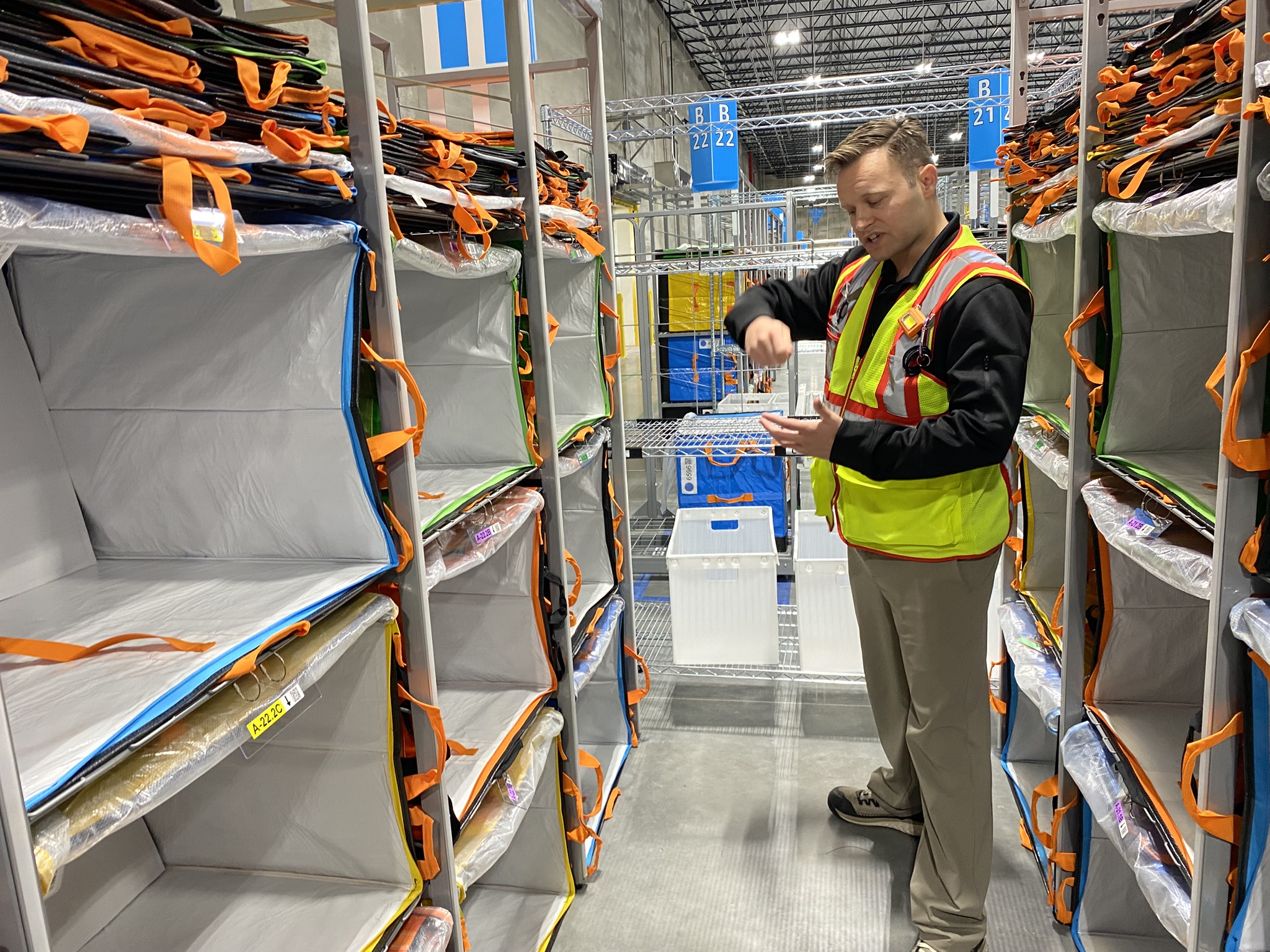 Springfield's Amazon hub opens - Illinois Times, the capital city's ...
