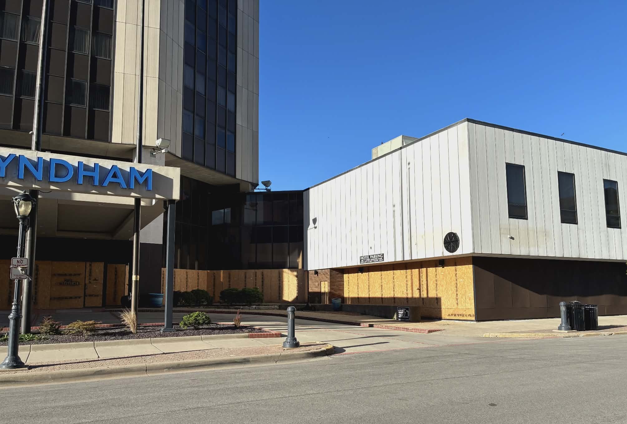 Wyndham owner settles lawsuits with insurance company - Illinois Times ...